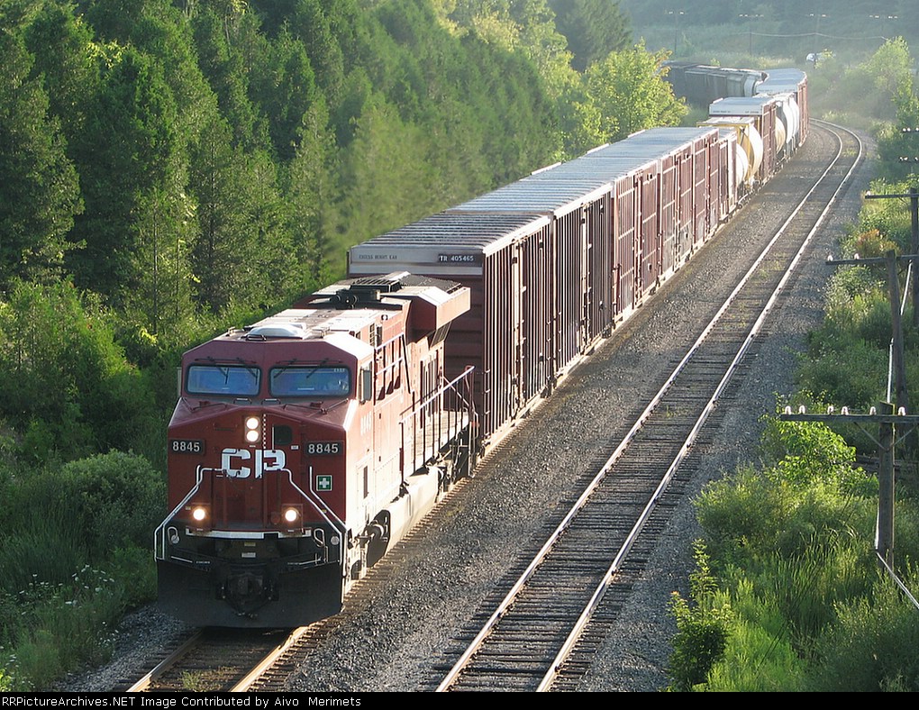 CP 8845 at Coakley Siding.